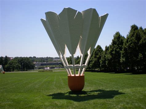 Claes Oldenburg Coosje Van Bruggen 1994 Shuttlecocks Nelson Atkins