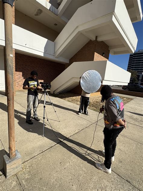 The Sam Within Bounce Light Reflector Disc