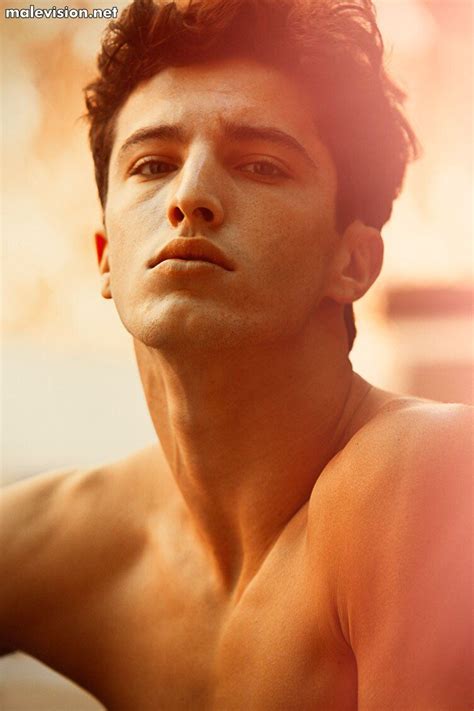 Raphael Diogo Male Models Galleries