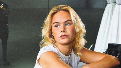 Annika Fik Orange Scene Før Hun Nåede At Drømme Om Det Nu Spørger Hun Sig Selv Er Jeg Ved At