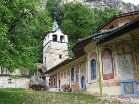 Преображенски манастир историята разказана от Чамурковата къща