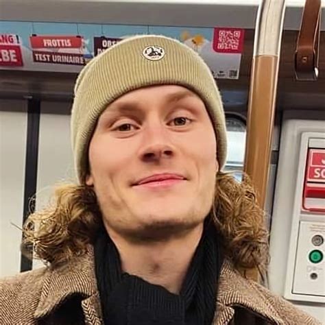 Romain Bruxelles Je Suis étudiant En Ba3 Ayant De Bonnes Compétences En Informatique