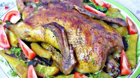 Утка в духовке в рукаве с яблоками и картошкой Рецепт сочной праздничной утки Youtube