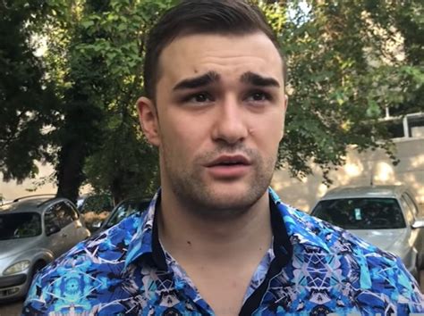 Leteo Sam Nekoliko Metara Haris Se Prisetio Jezivog Udesa Borili Su Mi Se Za život