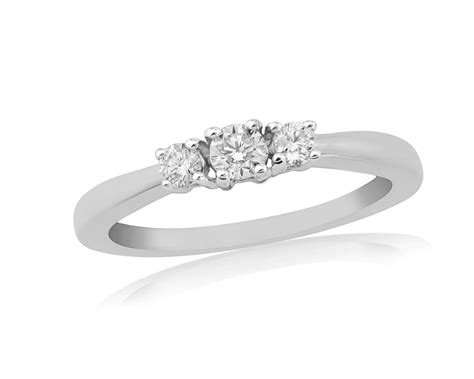 9ct White Gold Three Stone Diamond Engagement Ring Forum Jewellers