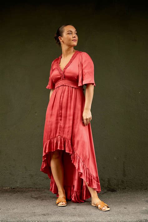 Serena Long Dress Solid Rose Nyheter Fra Hale Bob Hos Kleinsno