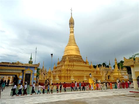 သီတင်းကျွတ်လပြည့် အဘိဓမ္မာအခါတော်နေ့ ကျော်လေးဆူသမိုင်းဝင် ရွှေယင်မျှော်စေတီတော်၌ အစဉ်အလာမပြတ