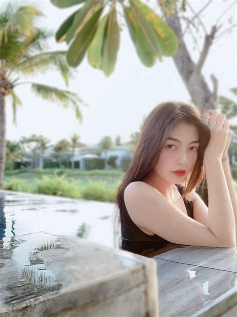 Lộ loạt hình ảnh hẹn hò giữa Ngô Kiến Huy và hotgirl cực nóng bỏng thực hư ra sao