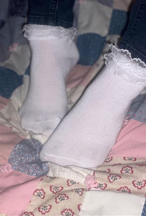 Frilly Ankle Socks🌸 R Anklesocksnsfw
