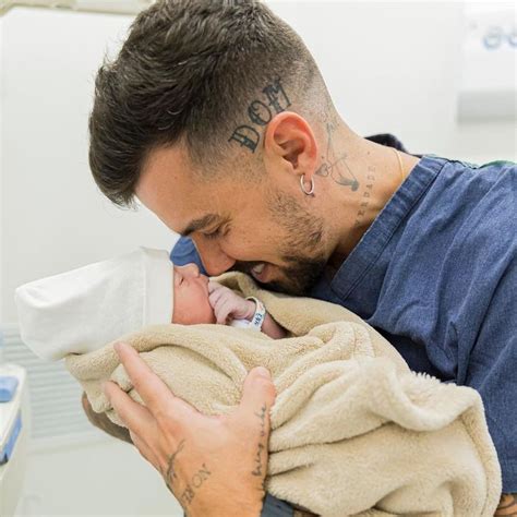 Lipe Ribeiro Fez Uma Tatuagem Com O Nome Dom Na Lateral Da Cabeça Purebreak