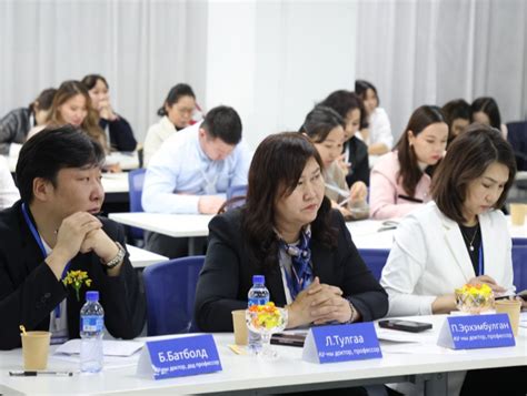 “Халдварт өвчнөөс урьдчилан сэргийлэх тандалт хариу арга хэмжээг сайжруулах нь” хурал болж байна