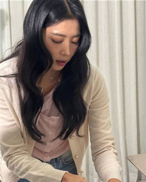 오윤아 전직 레이싱 모델의 품격 44세에도 빛나는 완벽 비주얼과 스타일링 스타와 패션 오윤아 전직 레이싱 모델의 품격 44세에도 빛나는 완벽 비주얼과 스타일링 스타와 패션