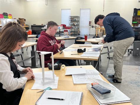Engineering Students Get Help With Projects From Visiting Cte Advisor