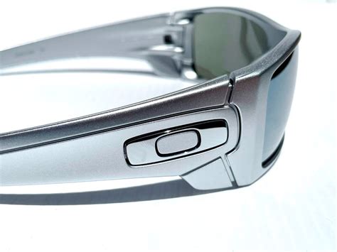 New Oakley Batwolf X Silver W Polarized Galaxy Chrome Mirror Lens Sunglass 9101 Ebay