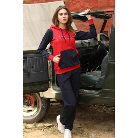 Track Suits Age Group 18 25 At Best Price In Ludhiana Vasu Creation