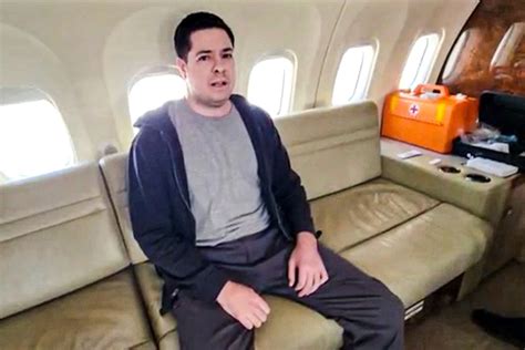 Ксения Карелина и Артур Петров Обмен заключенными между Россией и США 10 апреля 2025 года Kp Ru