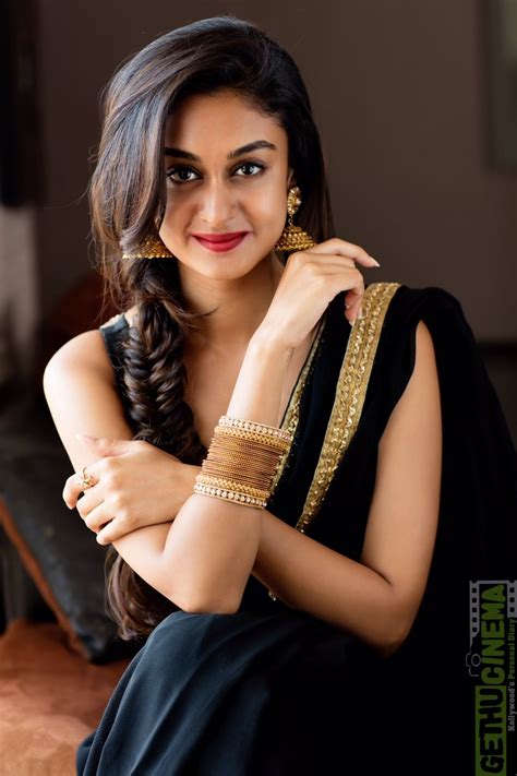 Actress Aishwarya Arjun 2017 Hd Gallery Gethu Cinema