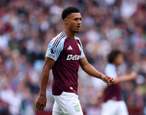 Ollie Watkins Ready To Accept Manchester United Transfer