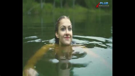 Gadis Cantik Telanjang Mandi Di Danau Youtube