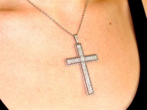 Antique 207 Carat Diamond And Platinum Cross Pendant Circa 1920 For