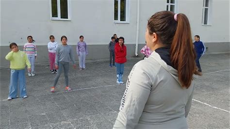 Урок по физическо възпитание и спорт Подвижни Игри Youtube