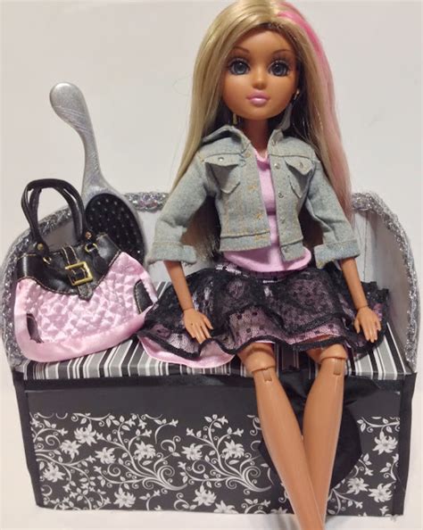 Roboticas Doll Obsessions Moxie Teenz Arizona