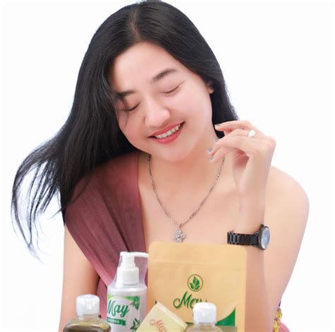 တင်းတိတ်အမဲစက်ပျောက်ဆပ်ပြာကိုအိမ်မှာတင်အလွယ်လုပ်မယ် May သဘာဝႀကိတ္မွန္ဆီ ႀကိတ္မွန္ရြက္ ေလ