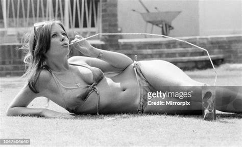 Hot Sexy Vicki Michelle Bikini Pics