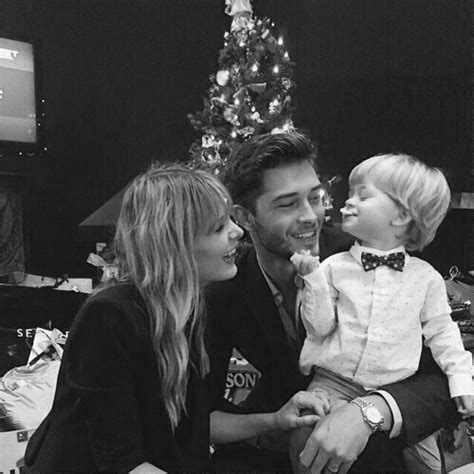 رمزيات اب وام وطفلهما ليدي بيرد