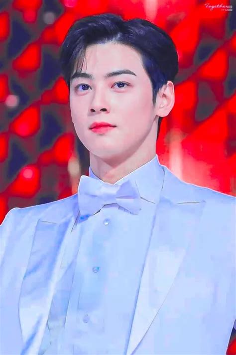 والپیپر چا اون وو😍🤌🏻 عکس ویسگون