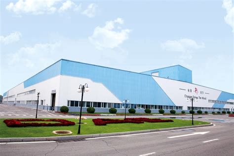 哈尔滨东安建筑钢结构有限公司 黑龙江钢结构厂家 哈尔滨岩棉复合板生产厂家