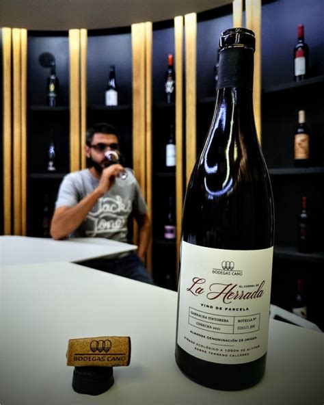 Vino La Herrada D Gusta Dot