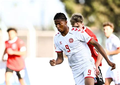 Manchester United Exploring Deal To Sign Youth Striker Chido Obi Martin