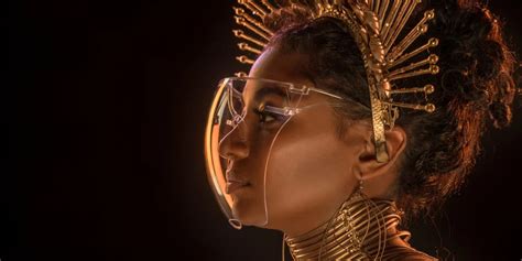 Future Waves Graphic History Comp