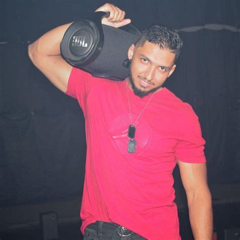 Izzy Tune A Rising Talented Rapper Drops Another Track