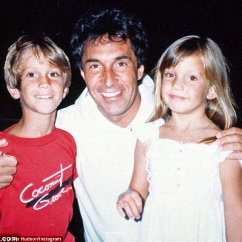 Kate Hudsons Brother Oliver Slams Biological Dad Bill Hudson With