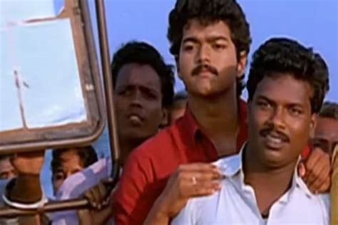 Photo Album விஜயுடன் இருக்கும் இந்த பிரபலம் யார் தெரியுமா பலரும் அறியாத ரகசியம் மனிதன்