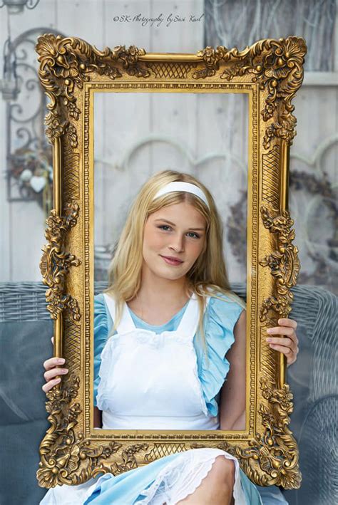 Susi Alice Jana Selinger Facebook Costume Design Alice In