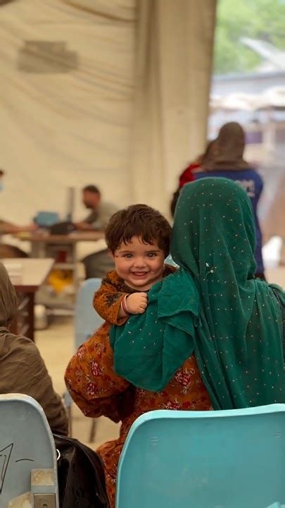 این دختر افغانی تیتر اول شبکه اجتماعی میشه Youtube