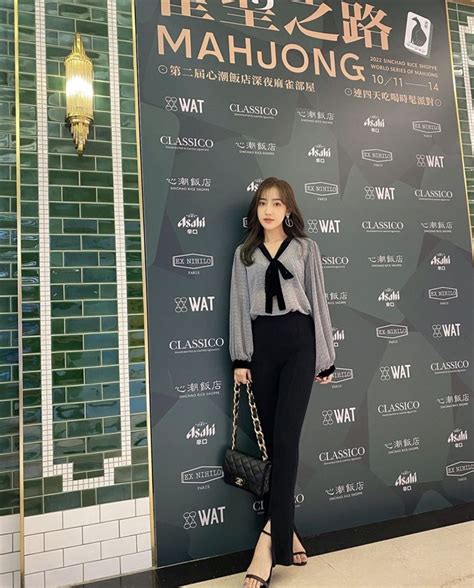 台8女神薄紗遮不住邪惡曲線！夏宇禾打麻將「黑色內衣」全露出來 娛樂星聞