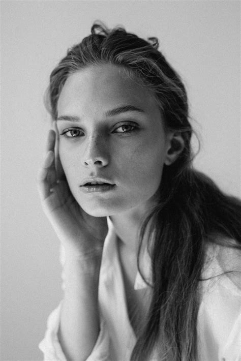 Polina E Avant Models