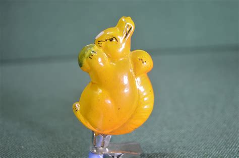 Купить Игрушка елочная новогодняя "Белка белочка с орехом, лимонная ...