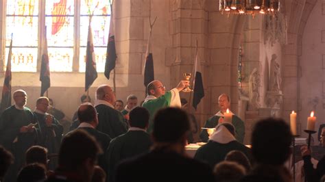 Comment Suivre La Messe — Latoilescoute