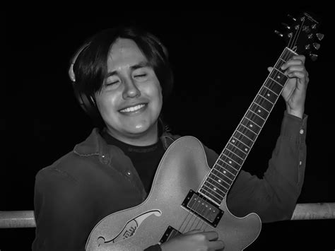 Henko Tiene «una Flor Bravo Revista