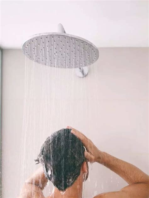 குளிக்கும் போது சிறுநீர் கழிப்பது நல்லதா Tamilsamayam