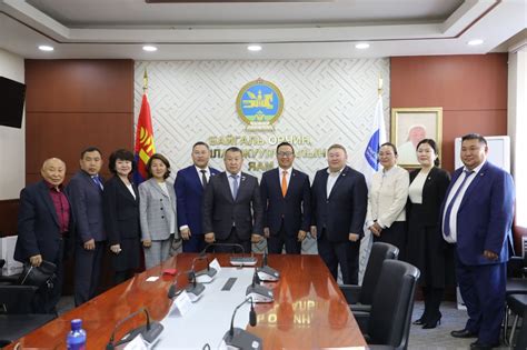 БАЙГАЛЬ ОРЧИН АЯЛАЛ ЖУУЛЧЛАЛЫН САЙД Б БАТ ЭРДЭНЭ ОХУ ЫН БҮГД НАЙРАМДАХ САХА ЯКУТ УЛСЫН