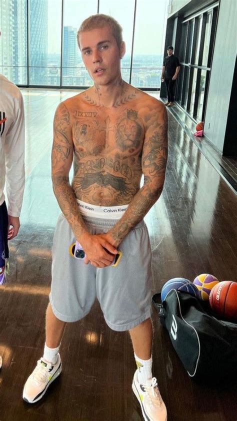 Justin Bieber Tattoos Justin Bieber Photoshoot Justin Bieber Outfits