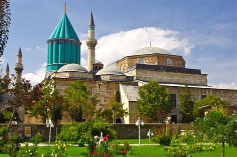 ДИНИТА Тур България автобусни екскурзии от Бургас Варна Сливен Пловдив и София до Гърция