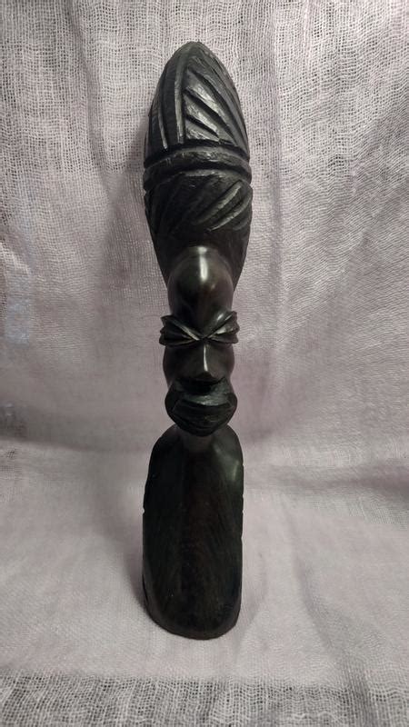 Статуетка з чорного дерева — ціна 1745 грн у каталозі Статуетки Купити товари для дому та побуту