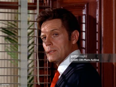 O Jack Lord As Steve Mcgarrett In Full Fathom Five Original Air